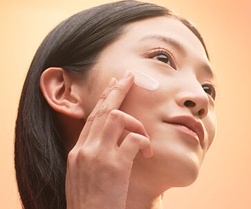 Immortelle Precious Enriched Emulsion | L'OCCITANE AU